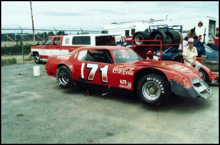 Oxford Plains Speedway – Yesterday's Speedways